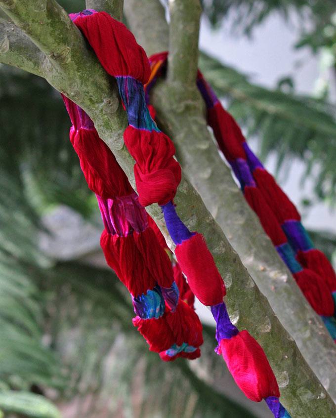 Festive Ripples: Romancing the waves of a Leheriya – Storytellers of Wonder